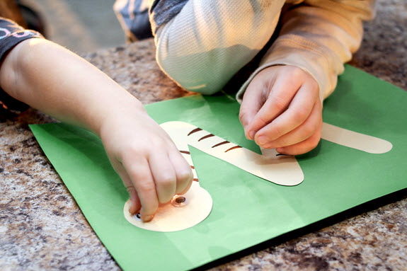 Printable Letter W Craft - W is for Worm (FREE Download)