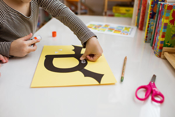 Lowercase B Craft - B is for Bat (+ Printable Template)